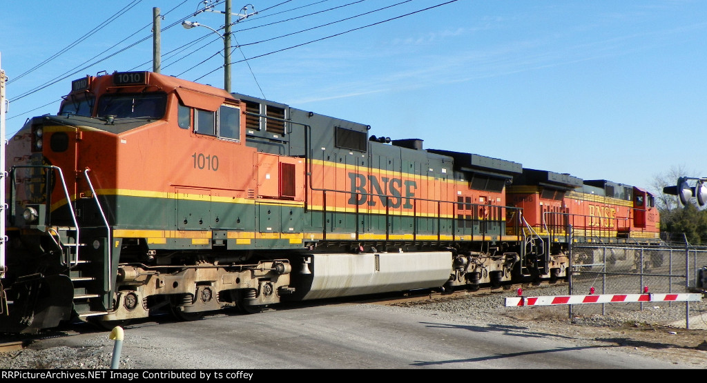 BNSF 1010